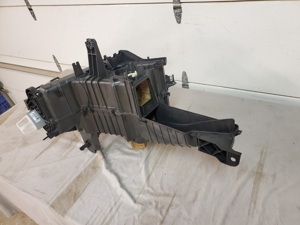 2015,2016,2017,2018,2019,2020 Ford F150 HVAC Box/Evaporator Core Box ...