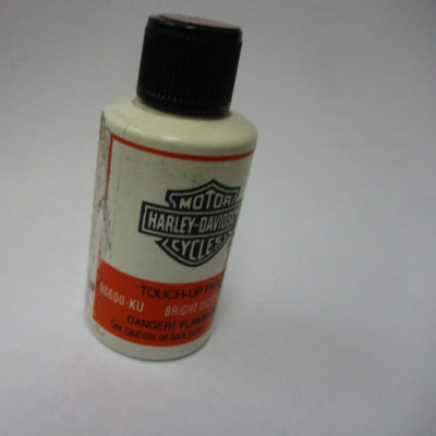 Harley-Davidson OEM Bright Victory Red Base Touch Up Paint 98600-KU ...