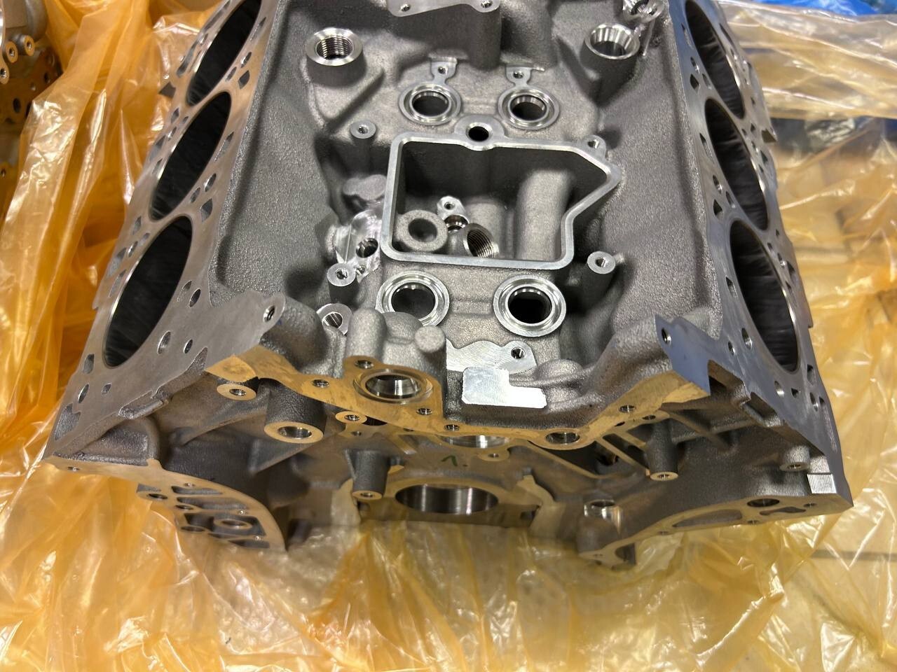 OEM AUDI PORSCHE VW 3.0L TFSI SHORT BLOCK CRANKCASE NEW! 06M103023FN ...