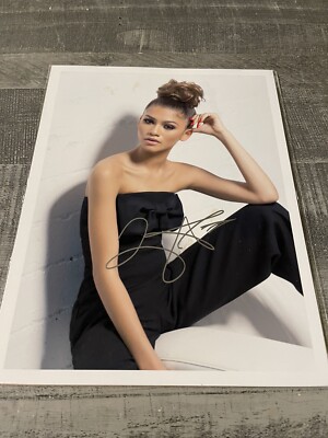 ZENDAYA, Signed Autograph 8x10 Photo, Dune, Euphoria, Disney, Spider ...