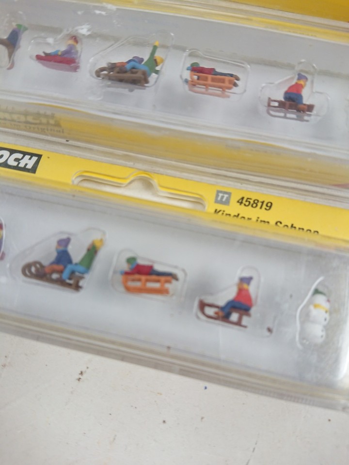 Noch TT 45819 Kinder im Schnee Model Figures Set - 3 Packs - New | eBay UK