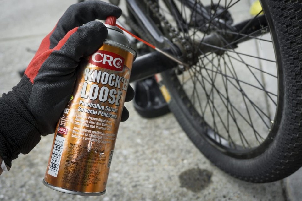 Knock’er Loose Penetrating Solvent 03020 – [Reddish] 13 WT. Oz ...