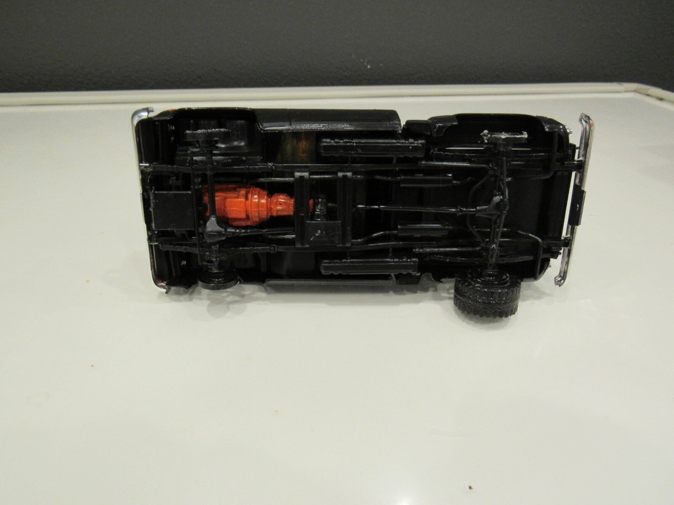 Monogram Chevy Sport Pick-Up Truck model Car Kit 1/24 Built early ...