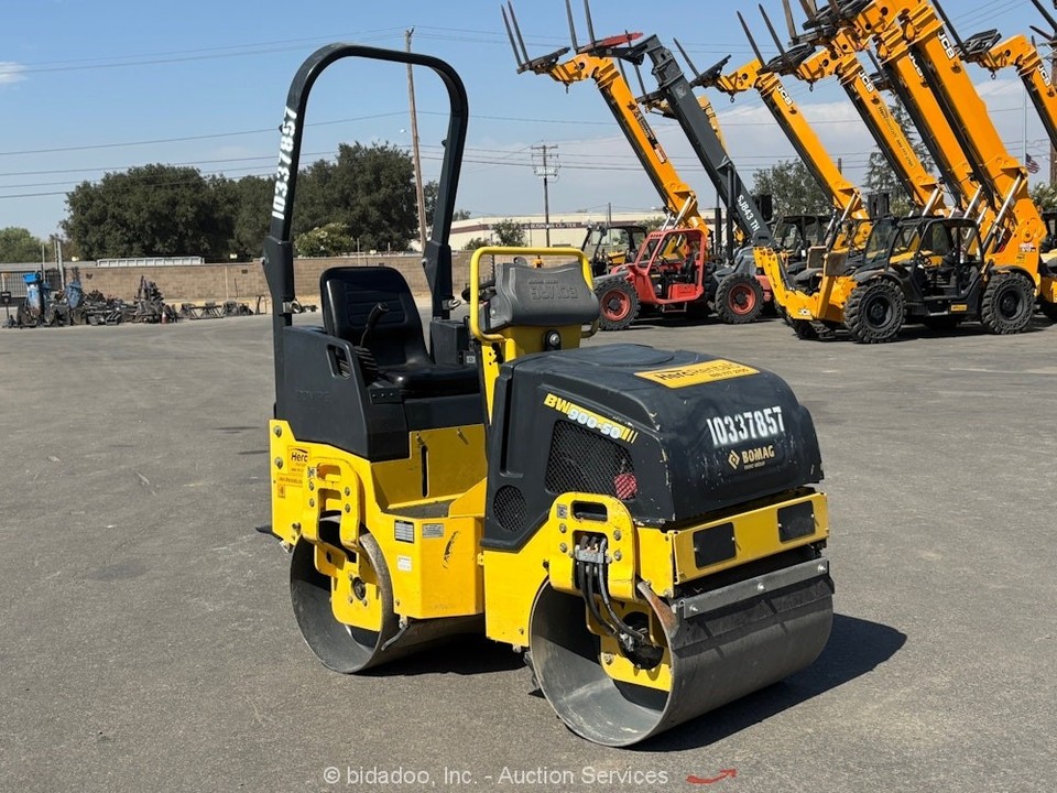 2021 Bomag BW 900-50 Smooth Double Drum Vibratory Ride On Roller ...