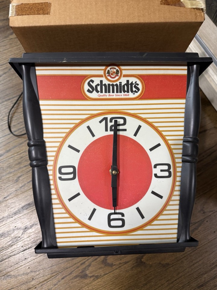 Schmidt’s Light Beer Rotating Lighted Clock Sign Works Only 96 Calories ...