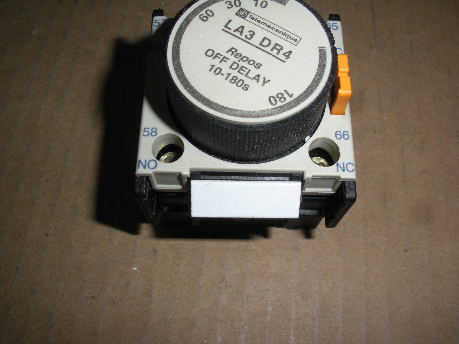 Telemecanique time delay module 10-180 sec LA3-DR4 w/ CA2DN31 relay 2 ...