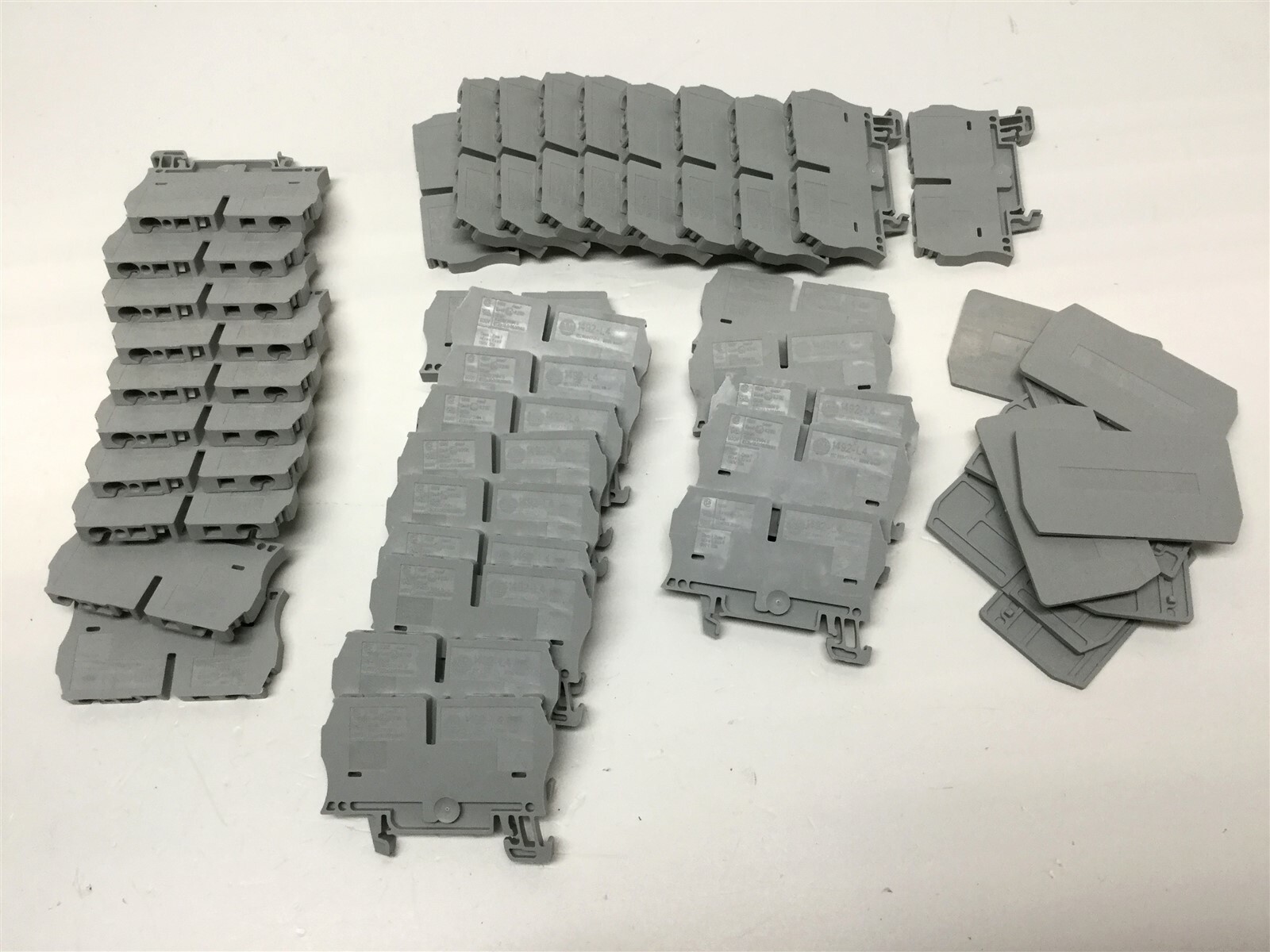 Lot of 35 AB Allen Bradley 1492-L4 Spring Clamp Screwless Terminal ...