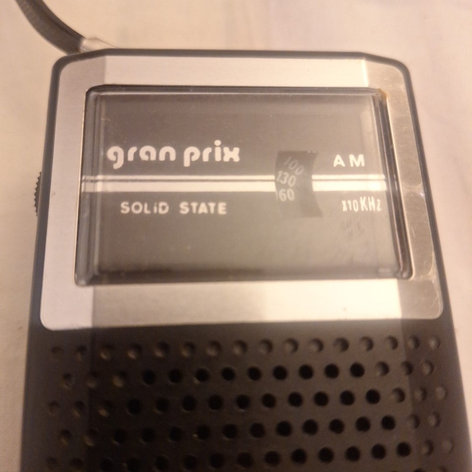 Vintage Panasonic AM Transistor Radio Model R-1027 Solid State Pocket ...