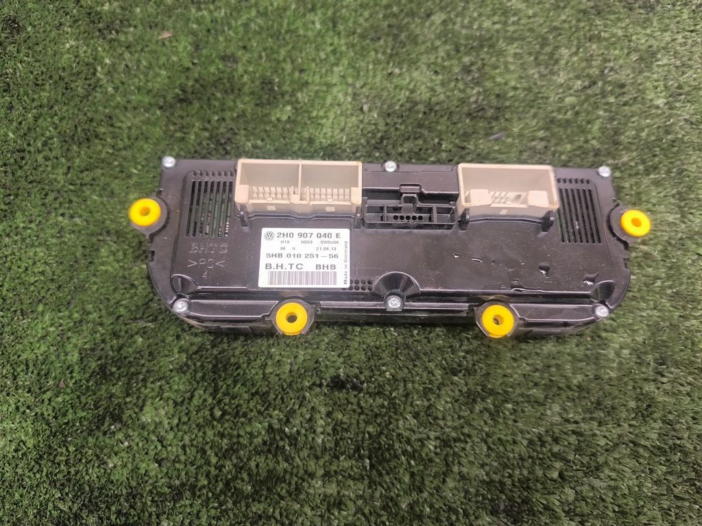 Volkswagen Amarok 2014 Climate control unit module 2H0907040E TRP34598 ...