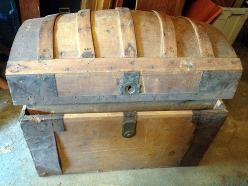 Antique Wood Camel Back Trunk w. tray, original metal trim, illustrated ...