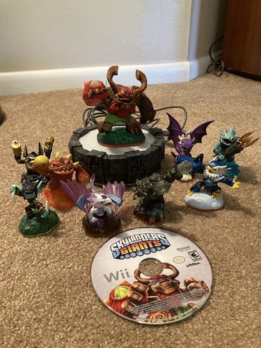 Wii Skylanders Giants. Portal, Game And 9 Figures | eBay