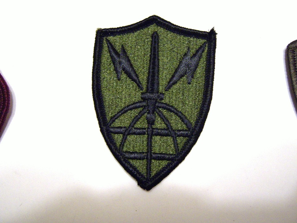 ARMY PATCHES DEALER LOT OF 4 BOXES (800 PATCHES) LIQUIDATION SALE 15 ...