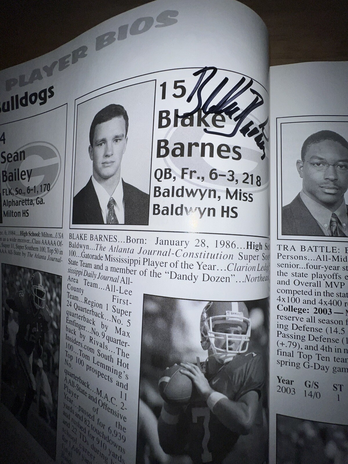 GEORGIA BULLDOGS 2004 Football media guide SIGNED. David Pollack ...