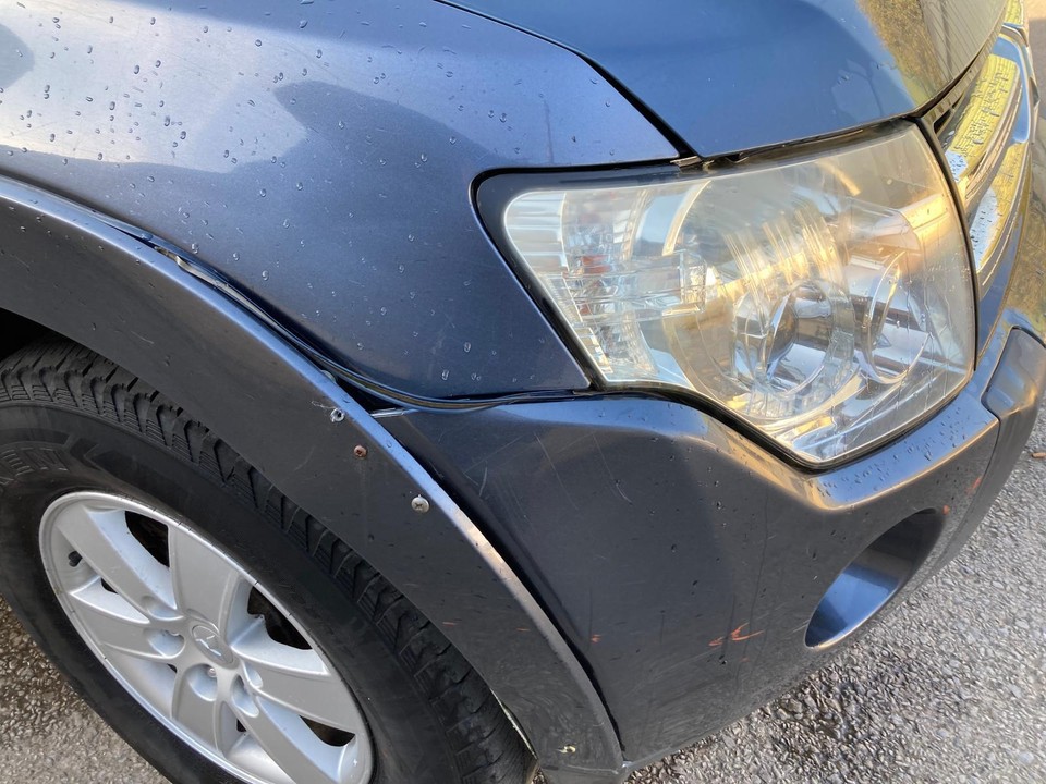 Mitsubishi Shogun 4WORK 3.2 DI-D SWB COMMERCIAL 4X4 VAN (PX HILUX 4X4 ...