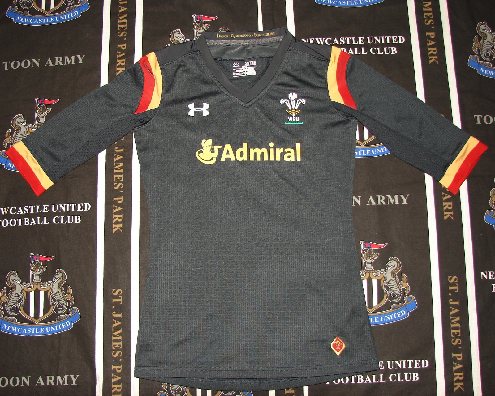 WRU Wales Away Rugby Union 2016 2017 Women's Under Armour Shirt Jersey ...