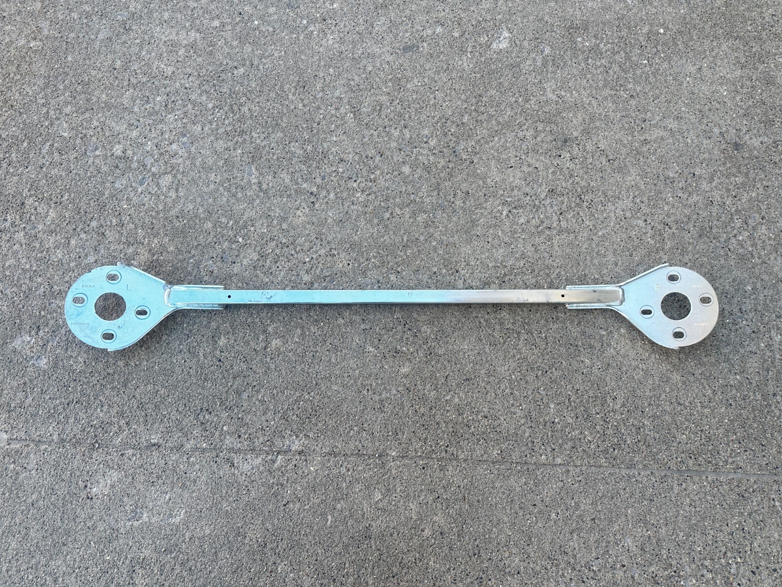 P40322 2009-2011 Jaguar XF Rear Tower Support Brace Bar Link 8X2310600 ...