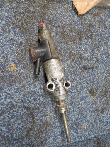 lockheed rear master cylinder for triumph t140 looks nos selling used ...