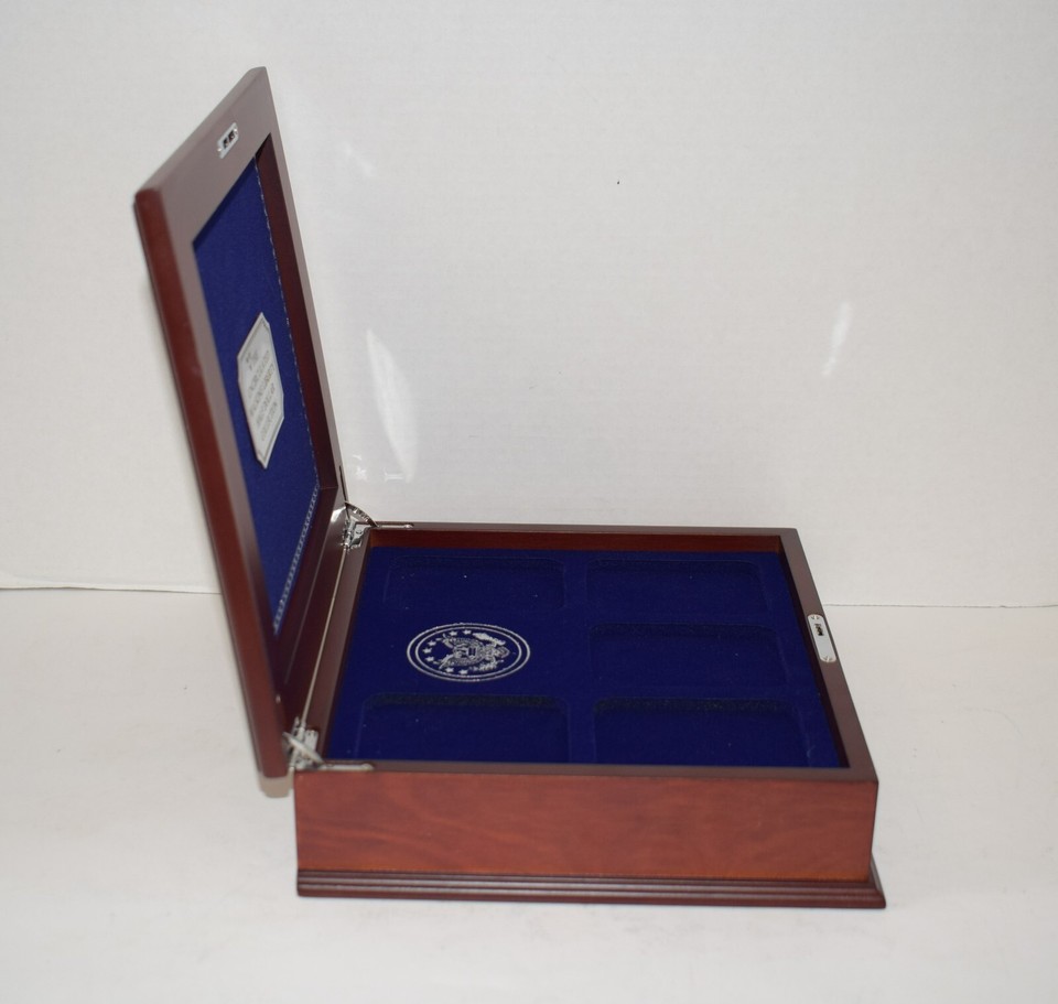 The Danbury Mint The Uncirculated Complete Walking Liberty Half Dollar ...