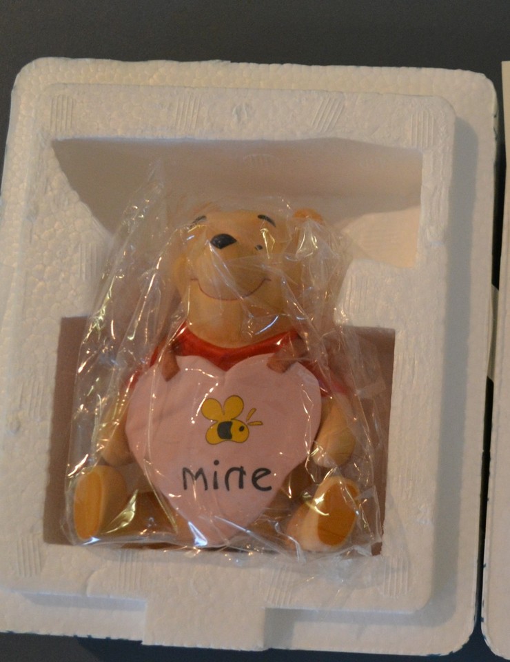 Winnie The Pooh and Friends Figurine "Bee Mine" Walt Disney NIB | eBay