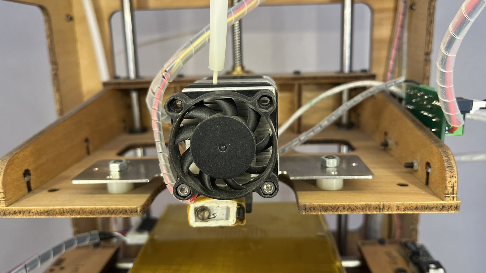 MakerBot Thing-o-Matic w/ Gen 4 Interface - Own a Piece of 3D Printing ...