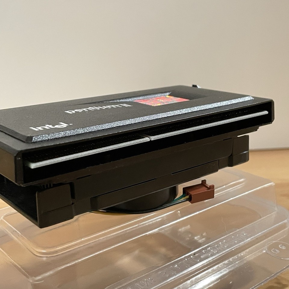 Intel Pentium II Processor 350 MHz SL2WZ CPU PII P2 Vintage NEW OPEN NO ...