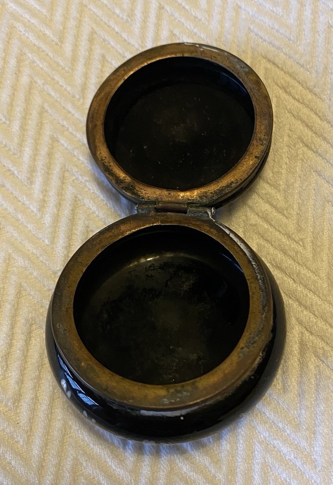 Antique Victorian Decorative Trinket Pill Box Glass? Enamel? | eBay UK