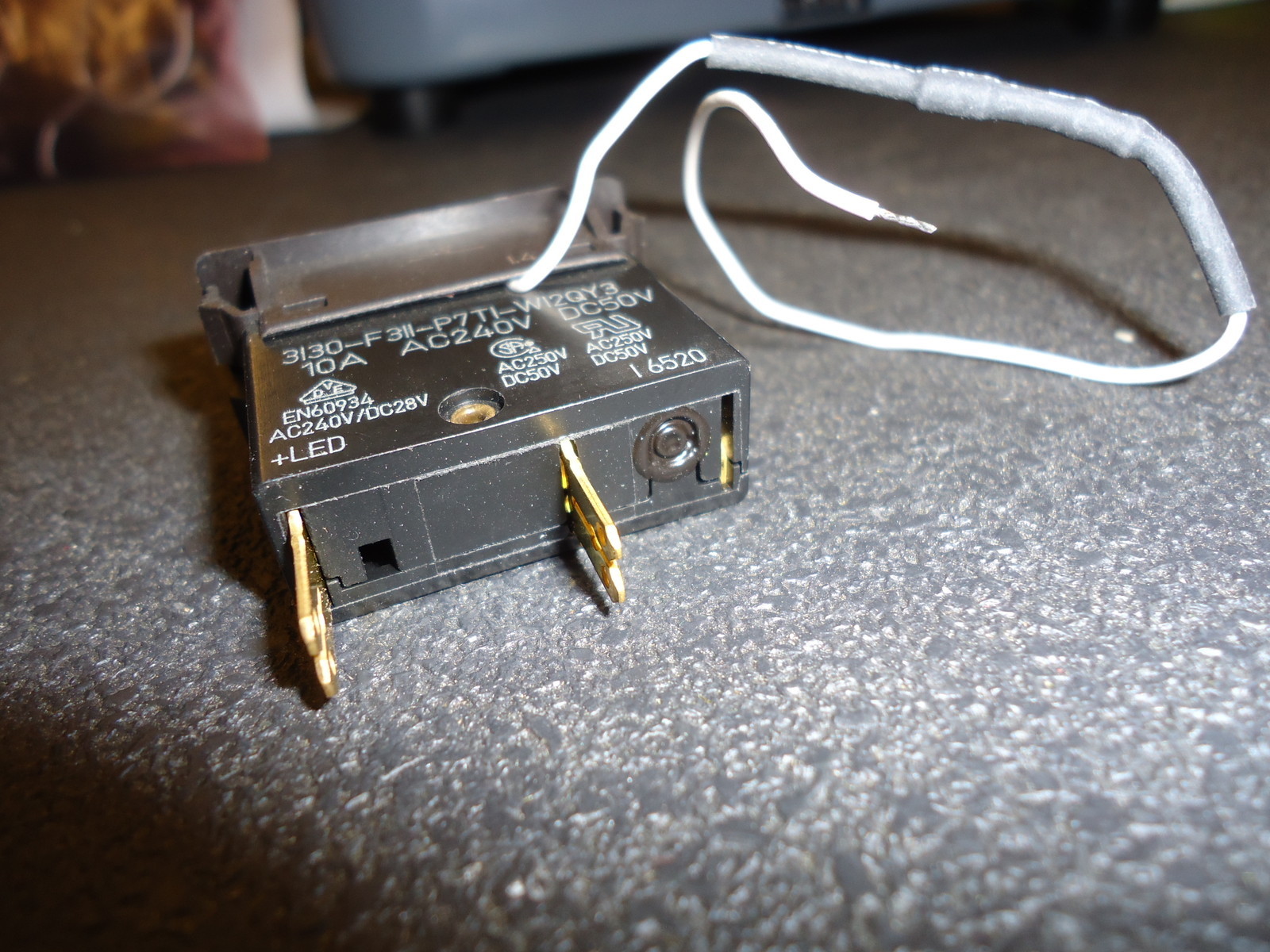 ETA, 3130-F311-P7T1-W12QY3-10A, SWITCH, THERMAL, 10A, 50VDC, BRAND NEW ...