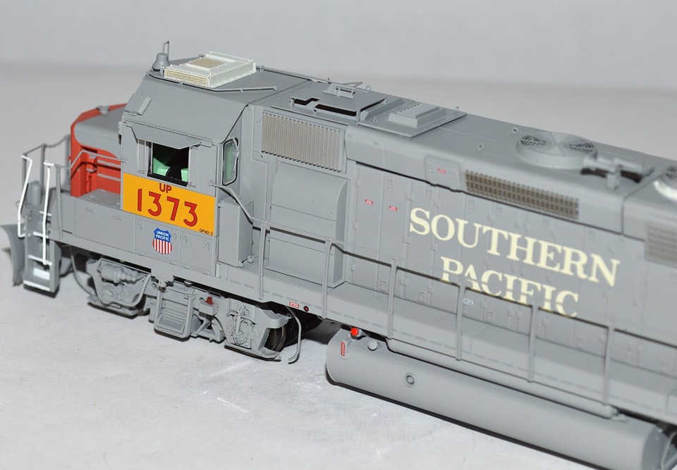 Athearn-Genesis #64826 Union Pacific (ex-SP) GP40P-2 #1373 DCC-Ready ...