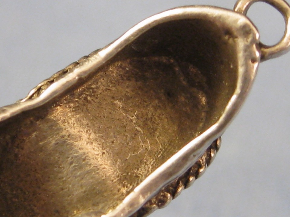 NICELY MADE VINTAGE SILVER MINIATURE ARABIAN PERSIAN SLIPPER SHOE CHARM ...