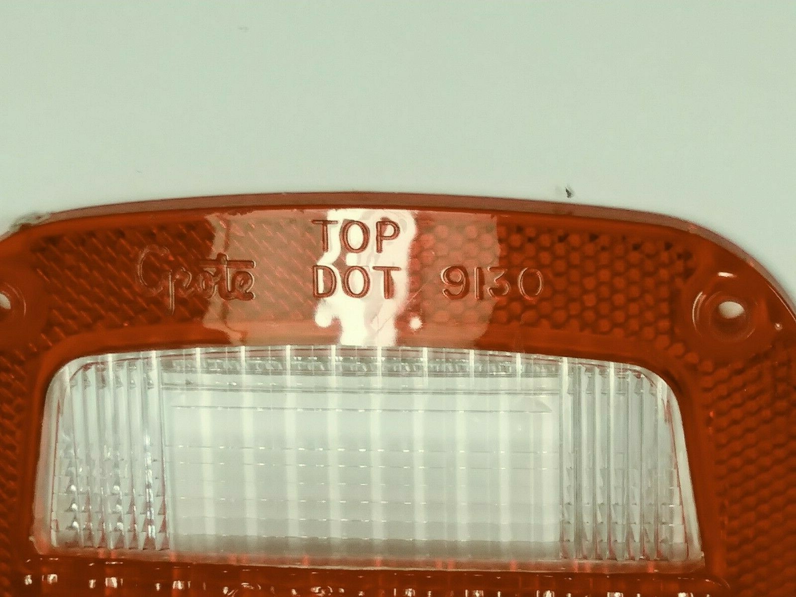 Grote 9130 Lens Cover Trailer Taillight, 2 Bulbs-Sylvania 12V 3157K ...