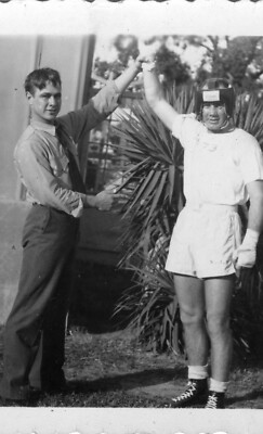 ORIGINAL VINTAGE PHOTO: Boxer Boxing Men Male Champion Winner 40's 40s ...