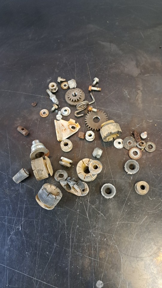 HONDA ATC 250 ES Bolt Spacer Spring Coil Bearing Nut Mount Plug ...