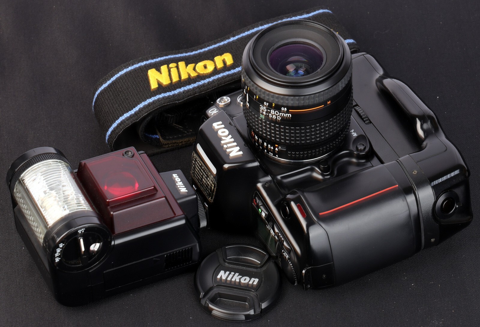 Nikon F90 AF 35mm Film SLR | Black | 35-80mm Zoom Lens | SB-20 | Auto ...