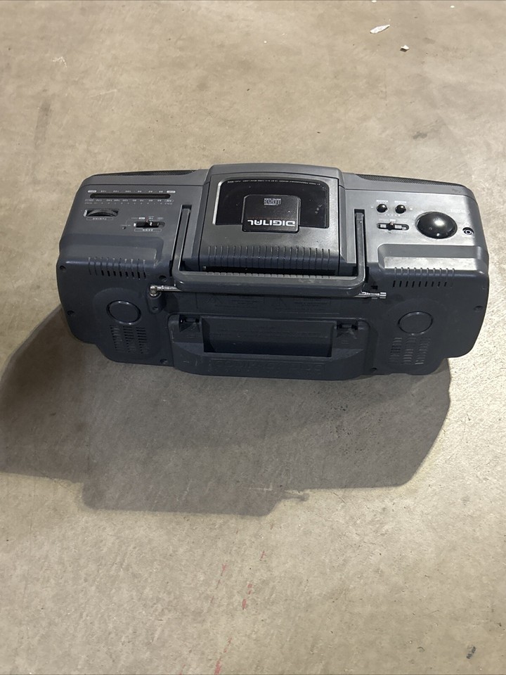 Vintage RCA Portable Boombox Stereo Radio, CD, Cassette Player RP-7944 ...