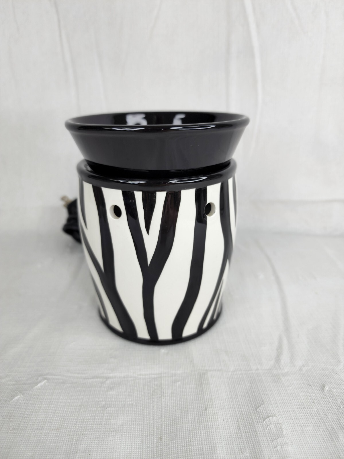 Scentsy Wax Warmer Zebra Print Full Size White Black No Box Safari ...
