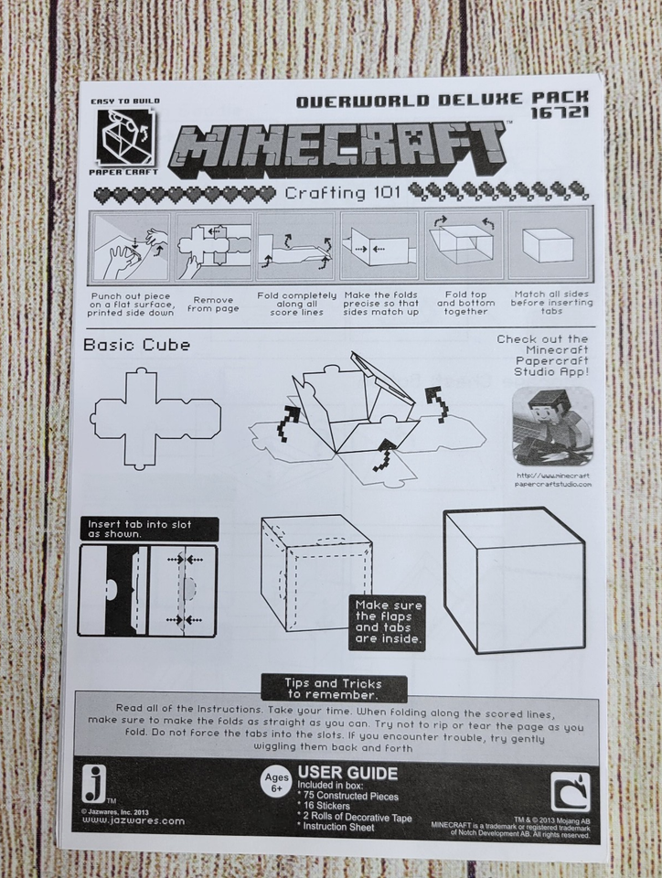 MINECRAFT Papercraft Overworld Deluxe Pack Over 90 Pieces Storage Chest ...