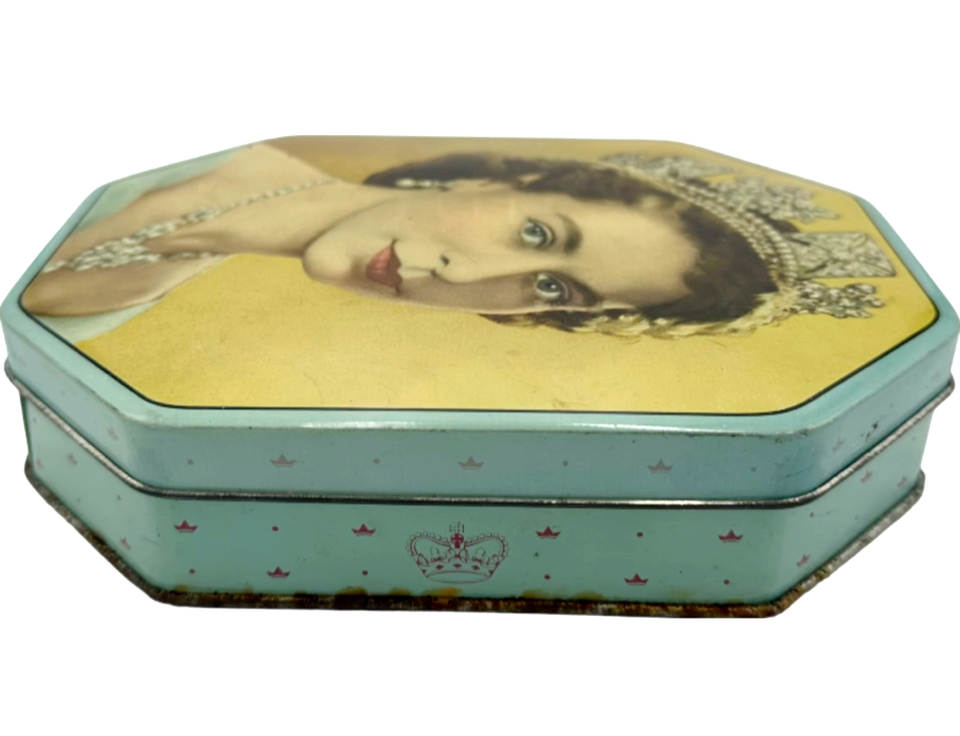 Vintage Queen Elizabeth II 1953 Coronation Tin Metal Box Royal United ...