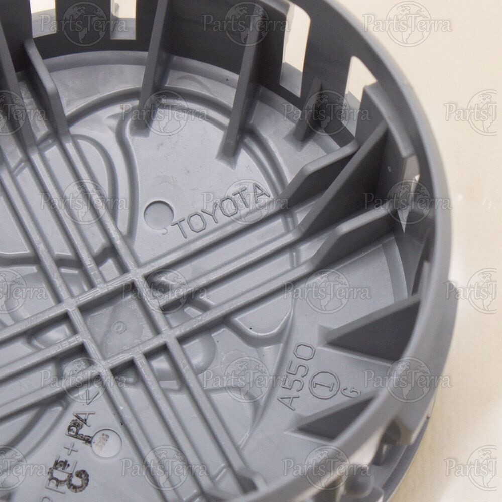 Toyota RAV4 Hub Caps 4-Piece Silver Toyota Center Wheel Hub Cap Set For ...