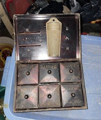 vintage Kreamer metal spice lock box with six spice tins & Kreamer ...