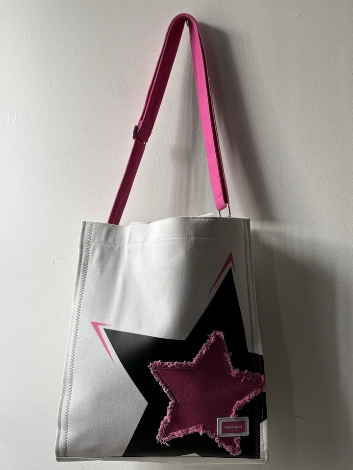 POP MART PEACH RIOT RUSH HOUR CANVAS TOTE BAG SHOULDER STRAP WHITE/PINK ...