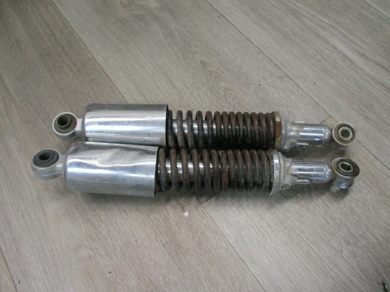 1981 81 Kawasaki KE125 KE 125 Motorcycle Bike Suspension Spring Shock ...