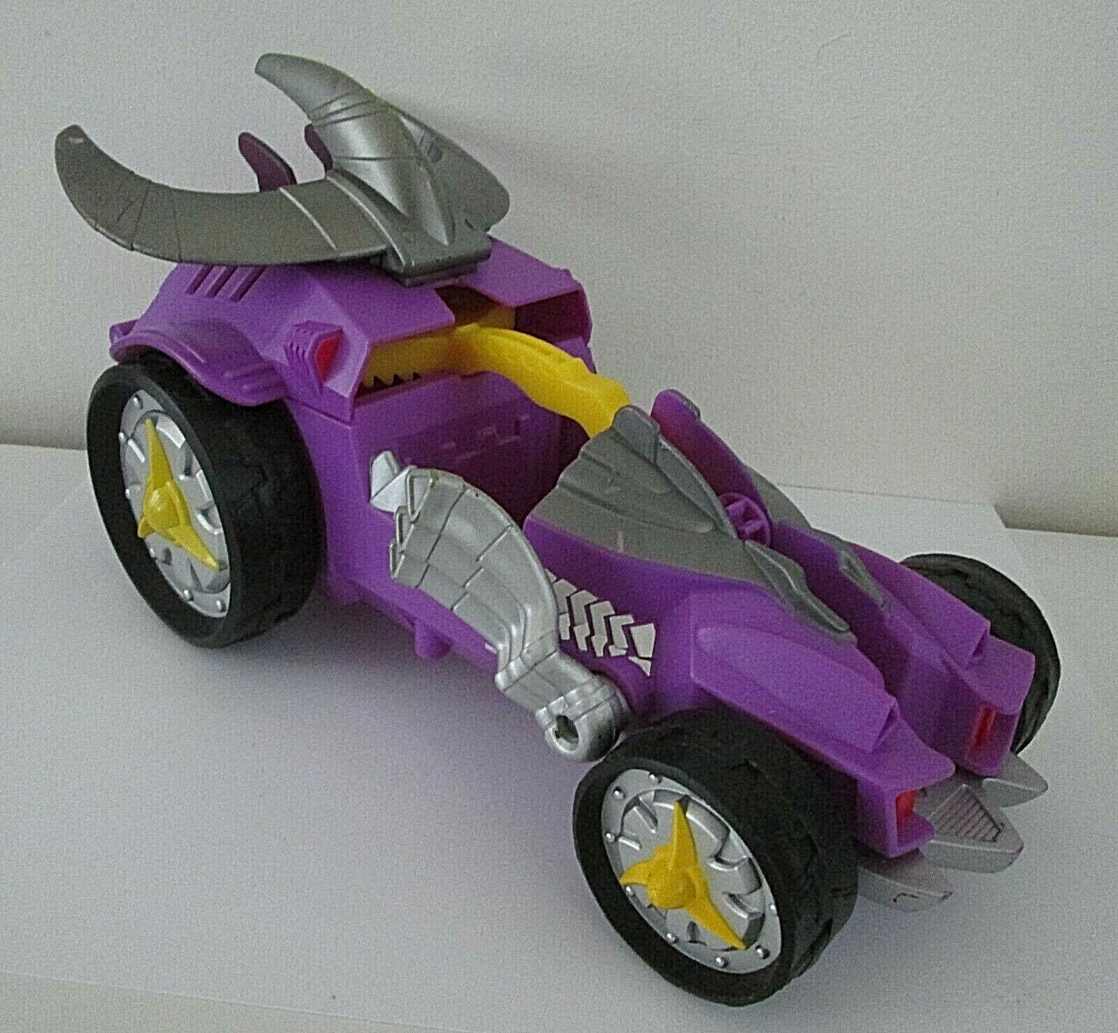 TMNT HALF SHELL HEROES Shred Tread SHREDDER Vehicle 10" Long 2014 ...