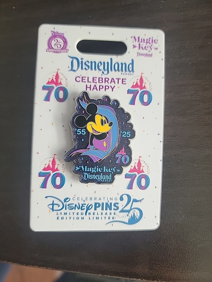 2025 Disney DLR 70th Anniversary Pin Disneyland Magic Key Exclusive LR ...