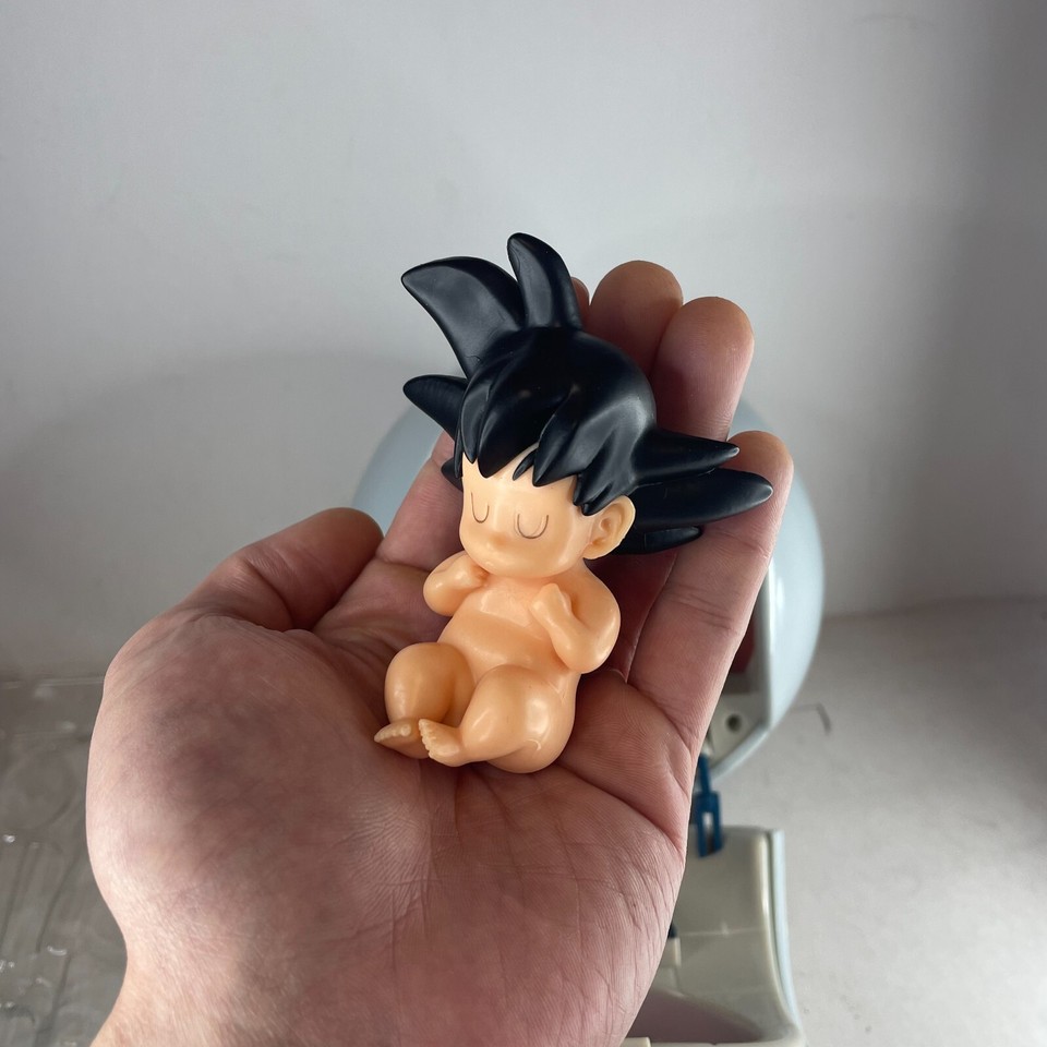 Dragon Ball Z Saiyan Space Ship Pad Airship Baby Son Goku Figure w/LED ...