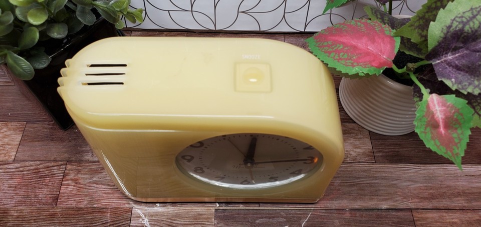 Westclox Big Ben Moon Beam Clock Yellow Model 43000 Keeps Good Time No ...