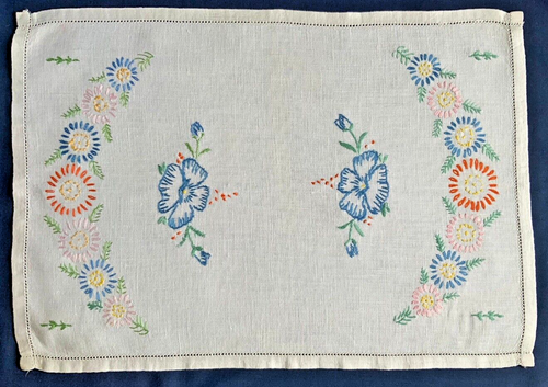 Vintage Hand Embroidered Linen Tray Cloth / Table Centre Mat Flowers ...