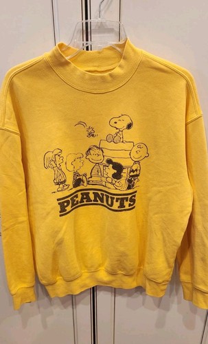 Peanuts Charlie Brown Snoopy Linus Yellow Cotton Pullover Sweatshirt ...