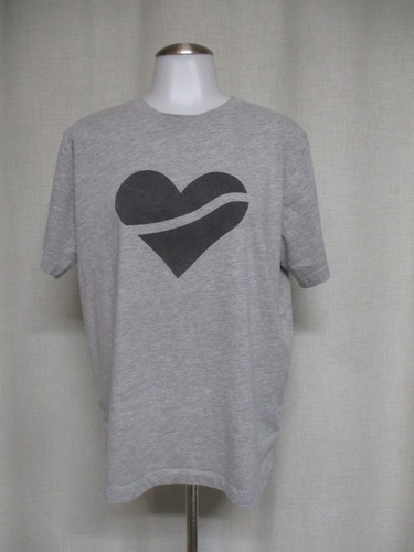 HEARTBREAK HILL Gray T-Shirt Run Hard Risk Heart Break Unisex Sz M | eBay