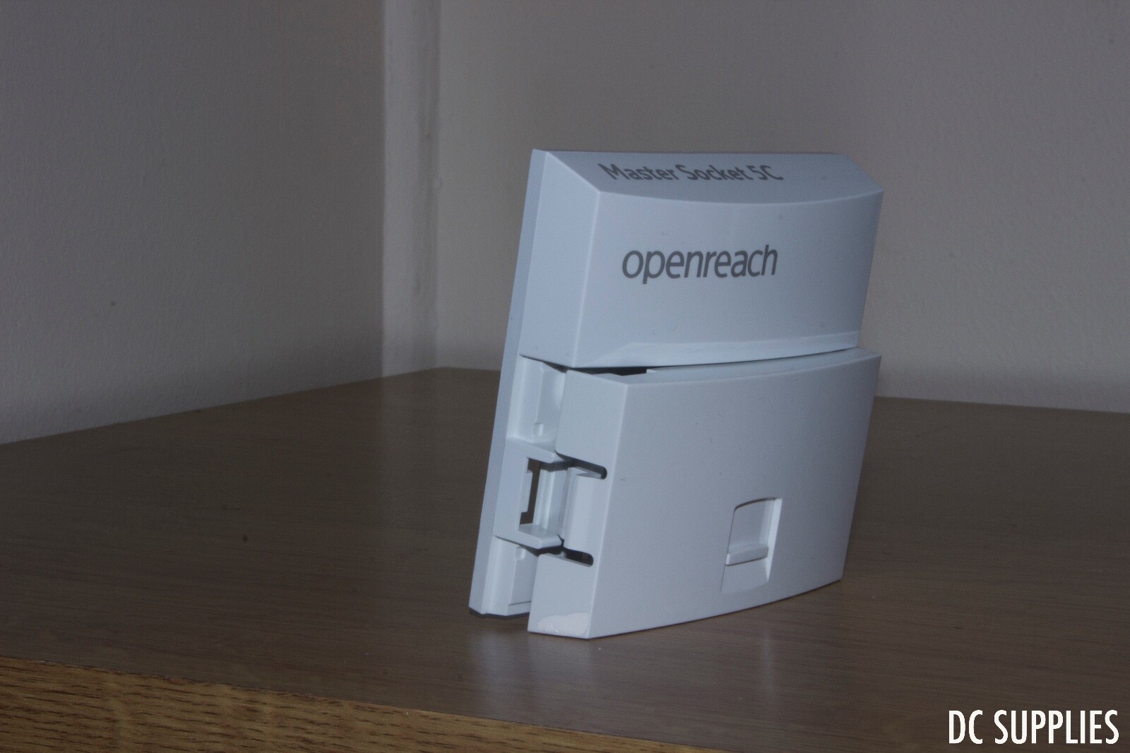 OpenReach BT Master Socket NTE5C MK2 + MK4 + Back Box NEW 2018 Screws ...