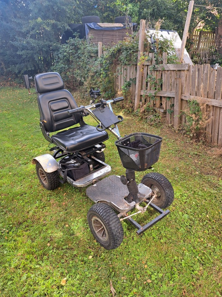 Powaglide lithium 24V single seat electric golf buggy/cart with ramps ...